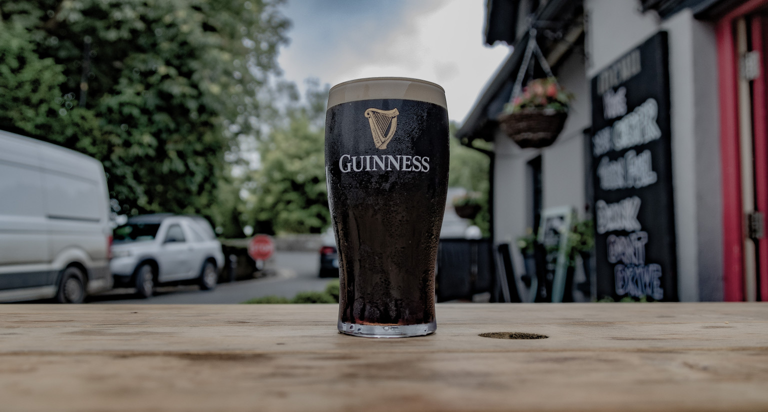 What Does Guinness Taste Like? And is it a Good Beer?