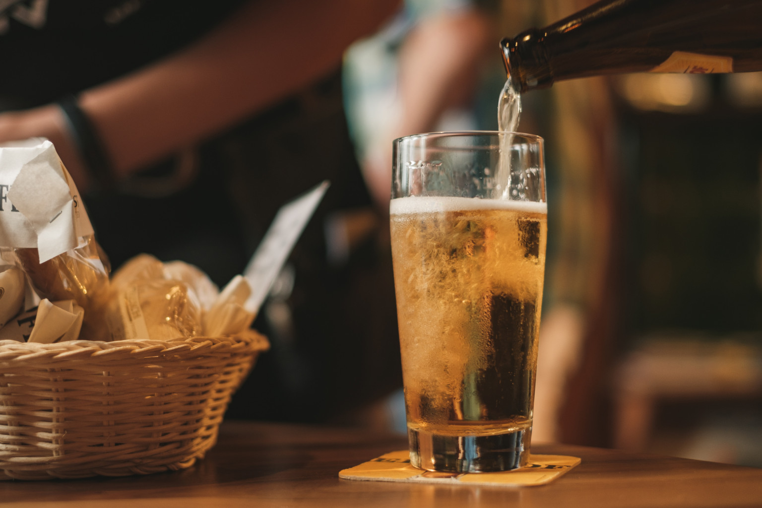 How Many Calories in Modelo Especial & Other Modelo Beers?