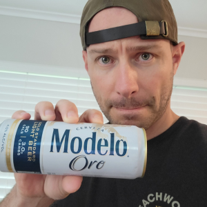 Review: What Does Modelo Oro Taste Like? Is it a Good Beer?